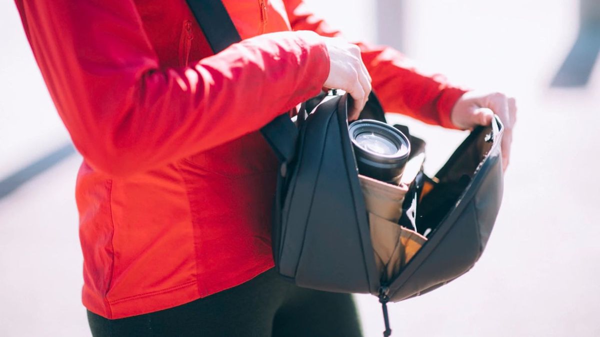 McKinnon Camera Sling 8L review | Creative Bloq