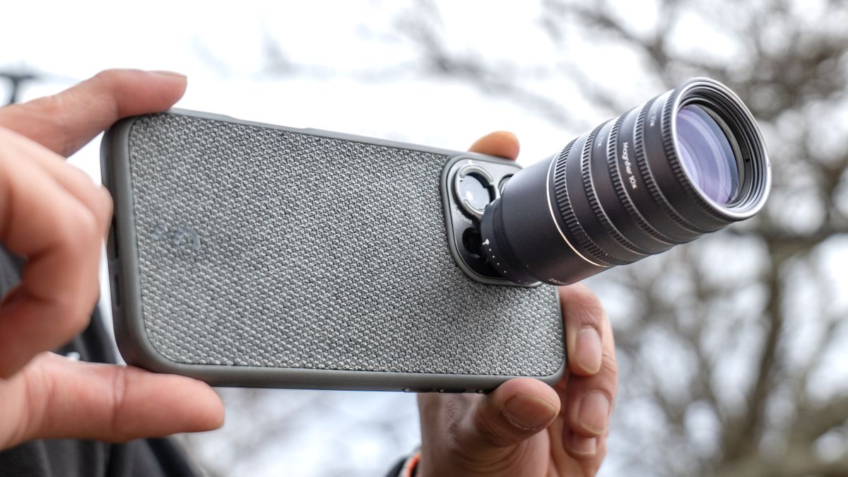 I added a 10x optical zoom to my iPhone with this attachable lens — but ...