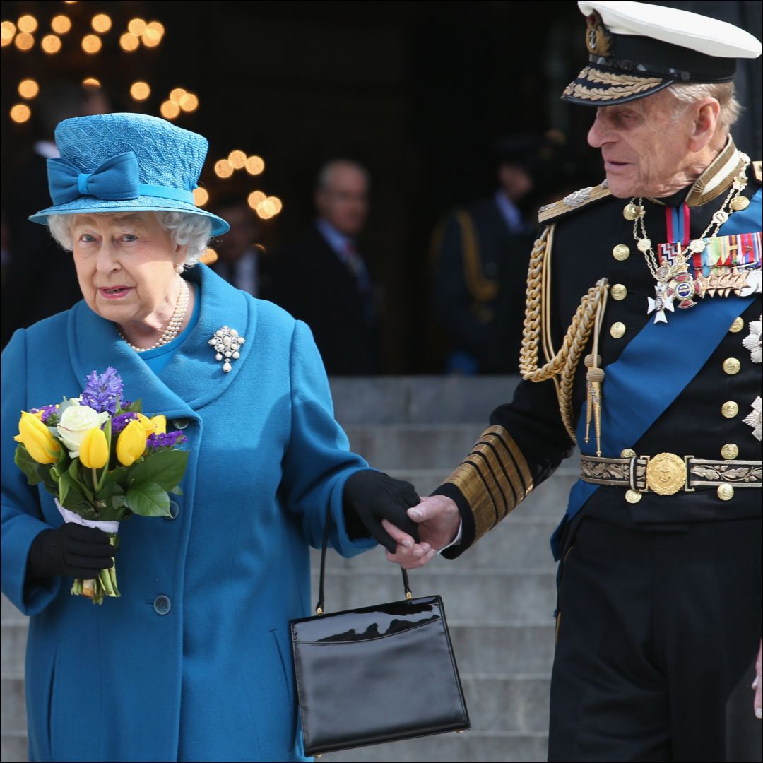 The Tragic Event That Once Made Queen Elizabeth Cry in Public | Marie ...