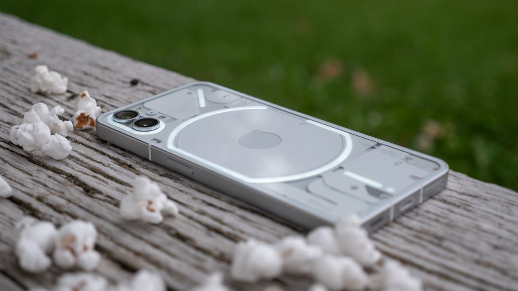 What can you do with the Nothing phone (1) lights? | Android Central