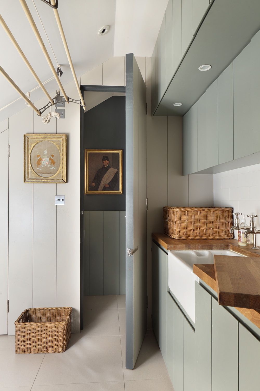 Utility room design - how to have one even in a closet | Livingetc