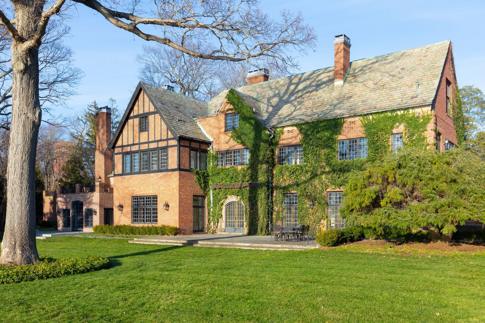 Robin Gibb's house - exceptional former home of the late Bee Gee goes ...