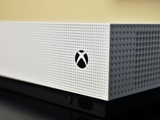 Xbox One S review: Smaller and better than ever | Windows Central