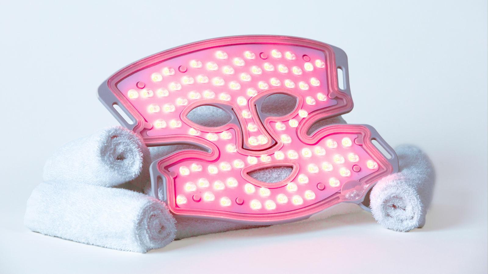 Dermalux Face: the first LED mask that uses professional Dermalux ...