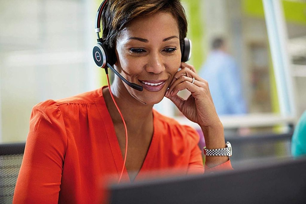 Microsoft Modern Headsets review: Teams conferencing made easy ...