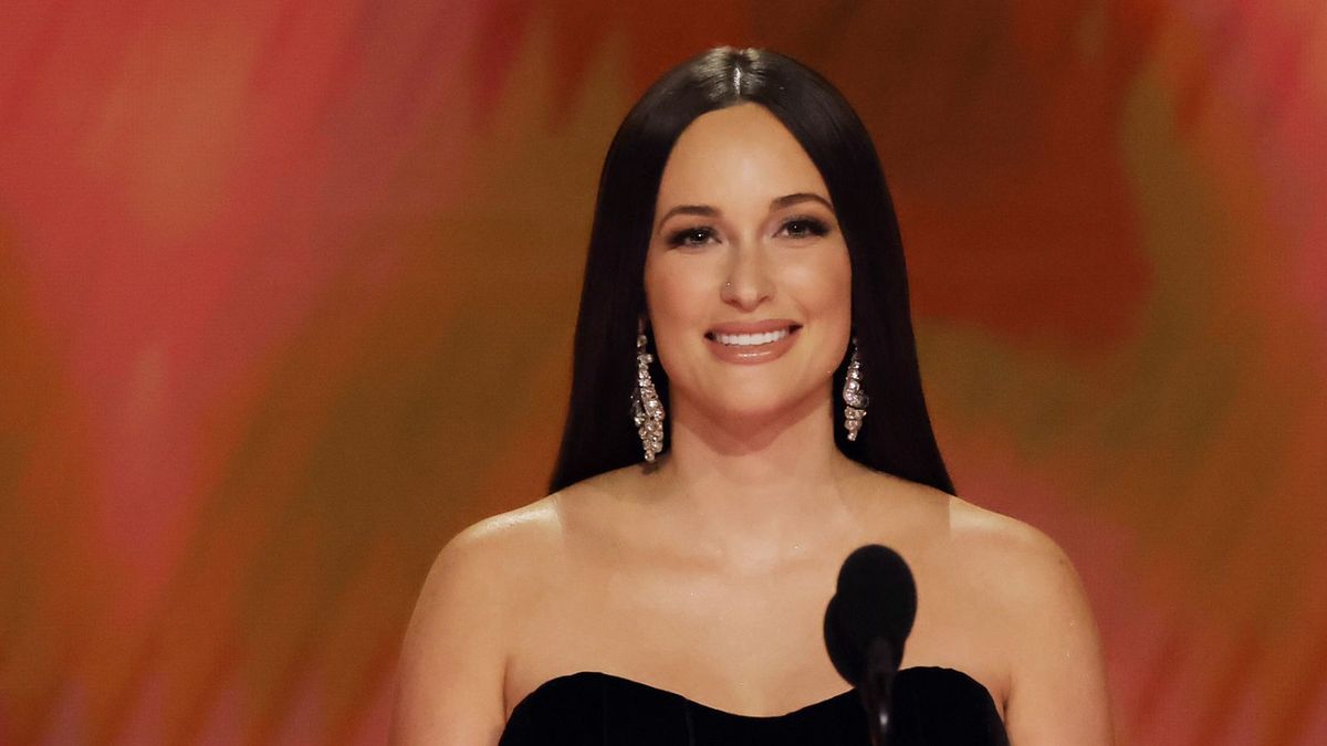 Kacey Musgraves's underrated space is a mid-century oasis | Homes and ...