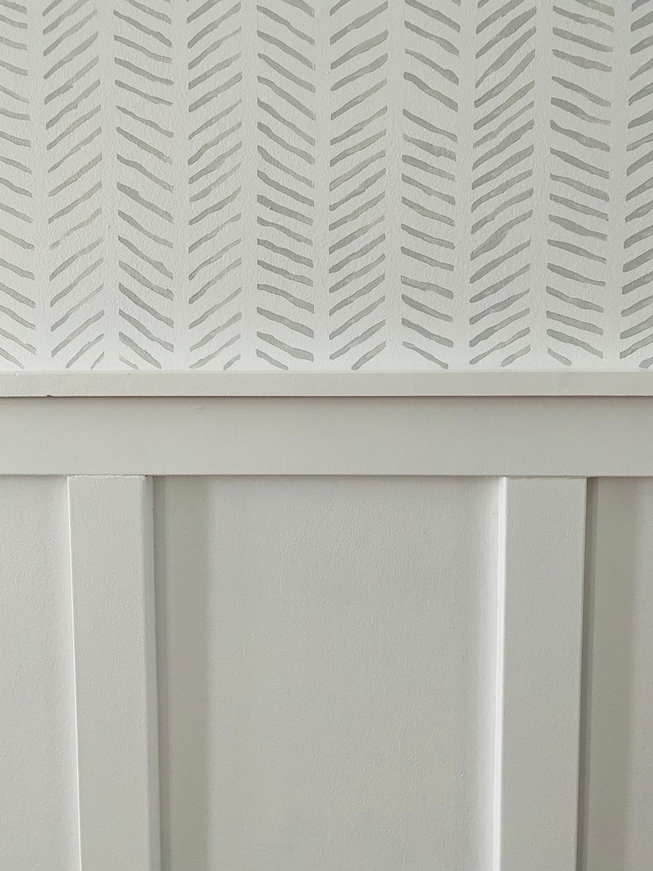 Before & after: a freehand wall stencil design in an entryway | Real Homes