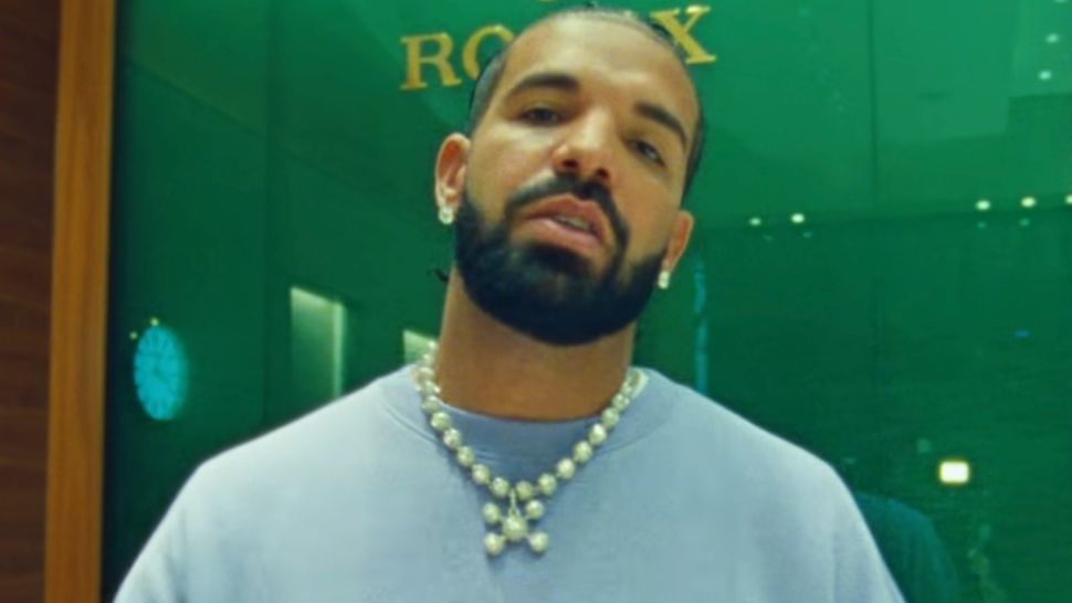 There Are Wild Videos Of Drake Fans Lighting Fires On His Viral Ice ...