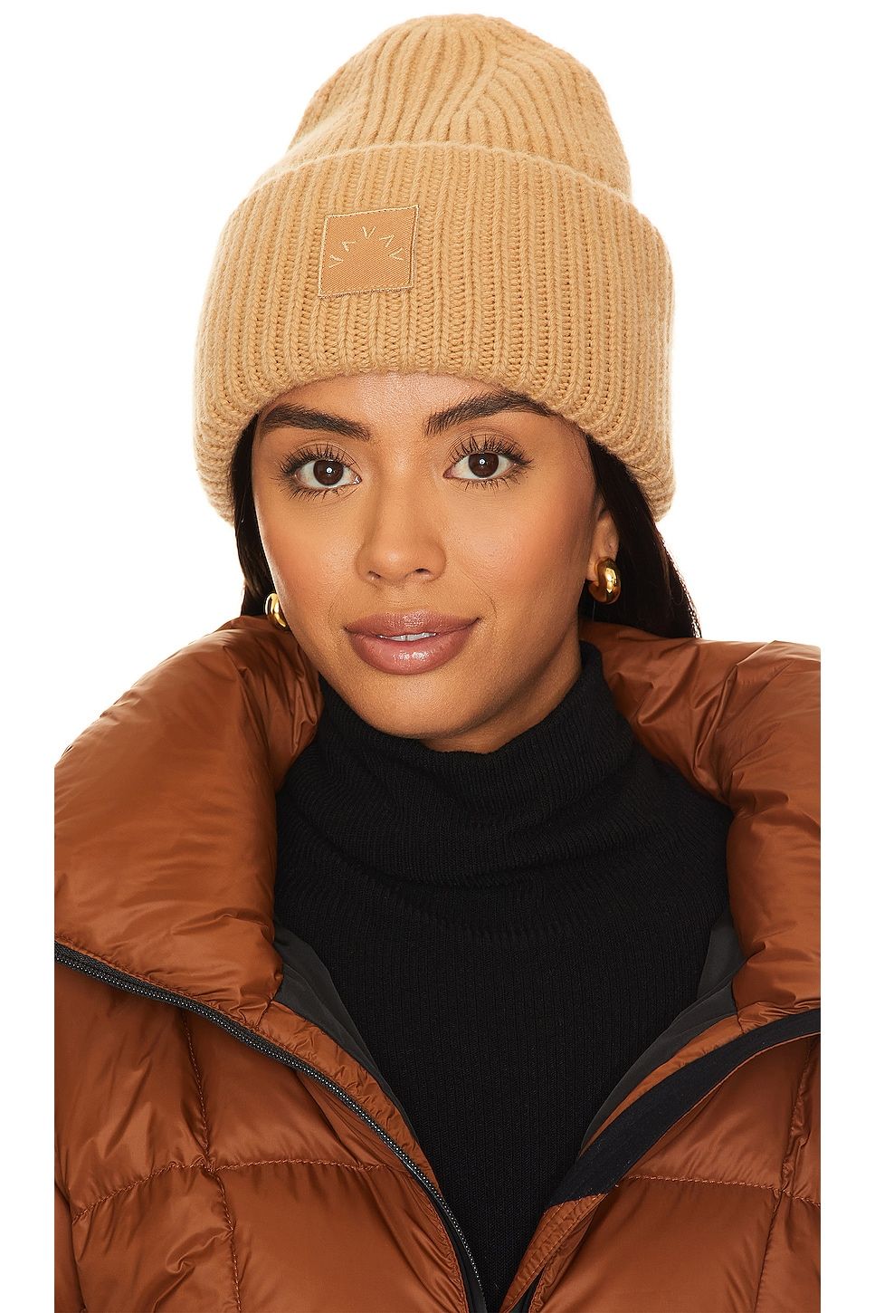 Mary-Kate Olsen Wears a Beanie Hat Despite the 80-Degree Heat | Marie ...