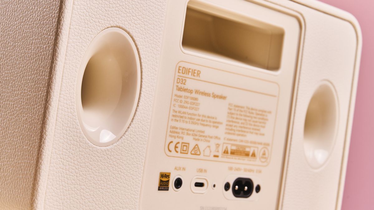 Edifier D32 review: a retro-look wireless speaker that supplies ...