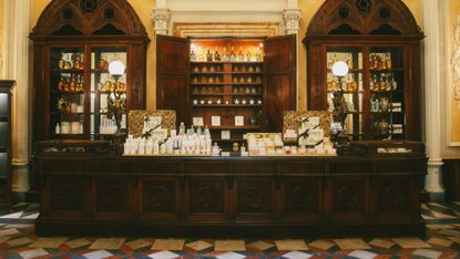 7 Perfumeries in London With Intoxicating Design Flair | Livingetc
