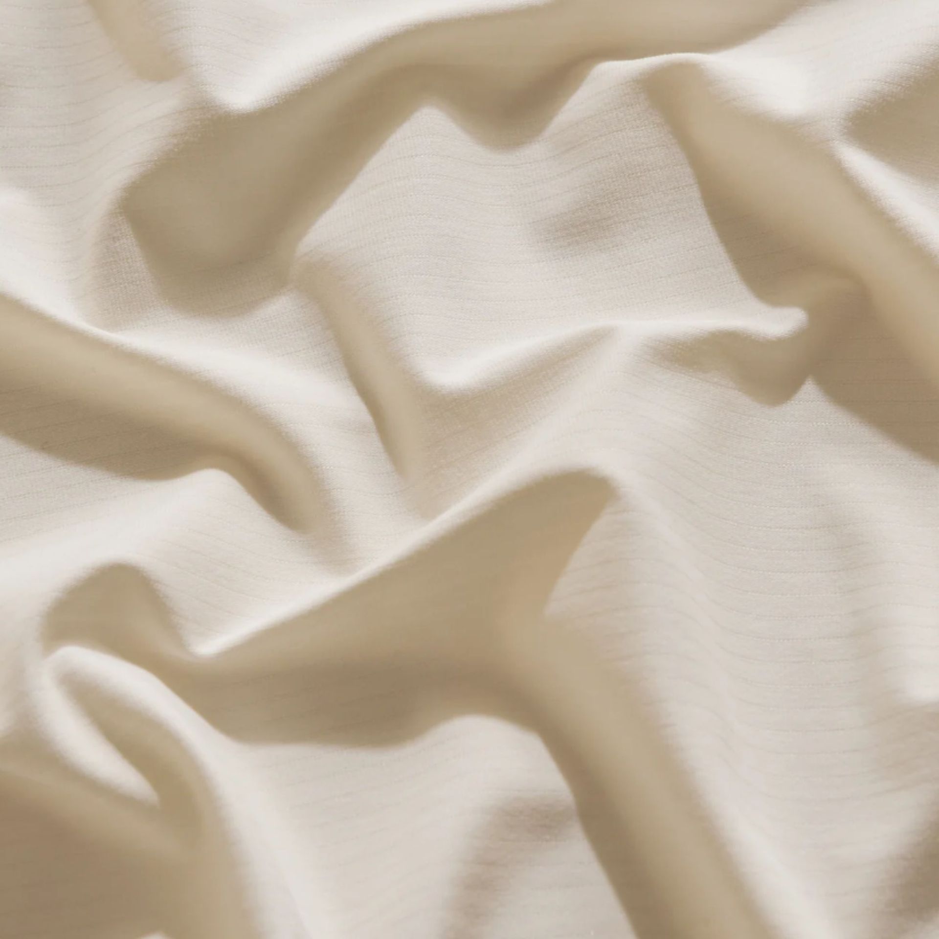 Drew Barrymore's bedding picks promote a good night's sleep | Homes and ...