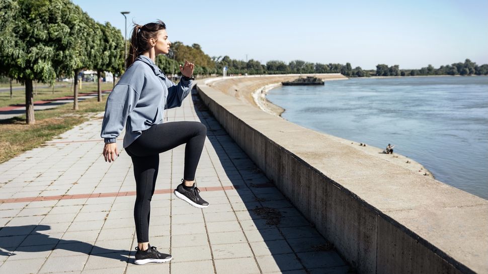 What are 5 essential balance exercises for runners? | Advnture