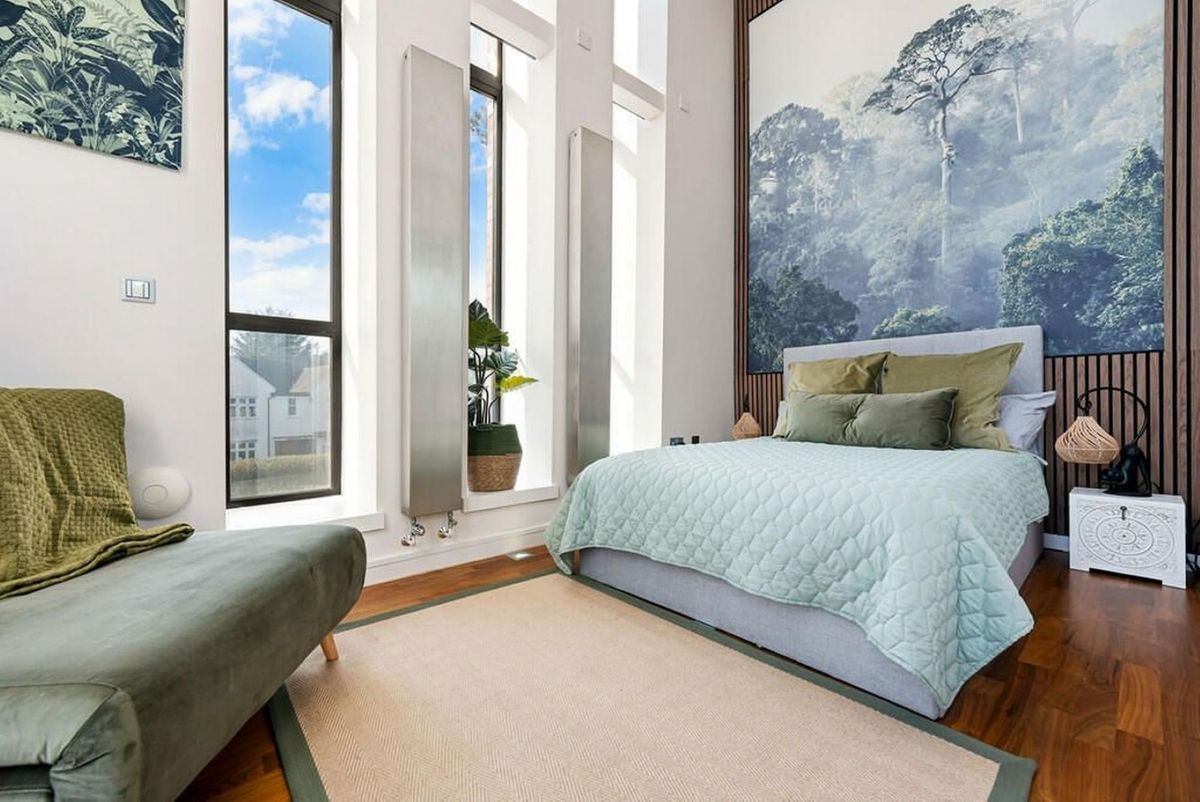 Take a look inside this Victorian water tower conversion on sale for £1 ...