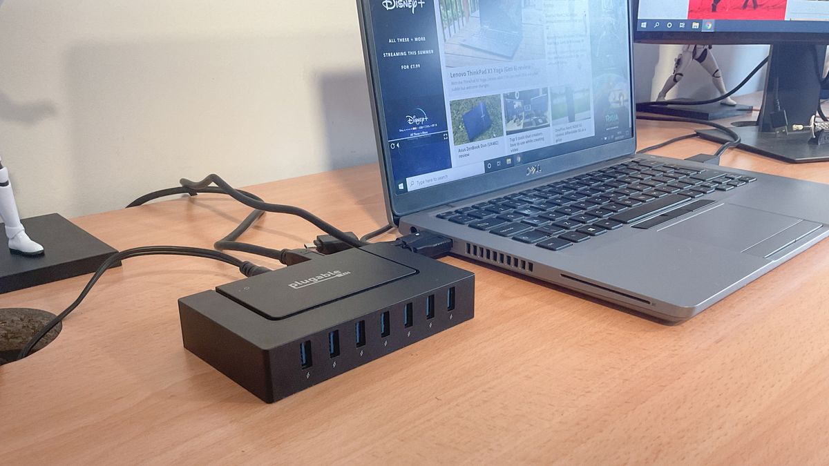 Plugable 7-in-1 USB Charging Hub review: Stacked with power | Laptop Mag