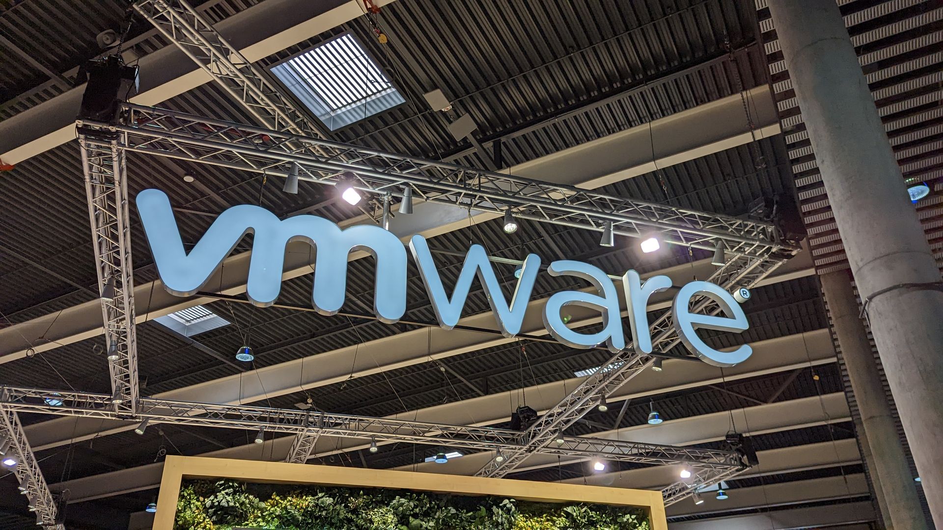 VMware brings XDR capabilities to Carbon Black in a push for lateral ...
