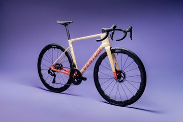Ventum goes all out on its flagship NS1 V3 road bike, claiming it's ...