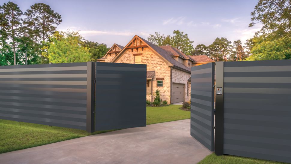 Driveway Fence Ideas: Create Kerb Appeal Using Boundaries | Homebuilding