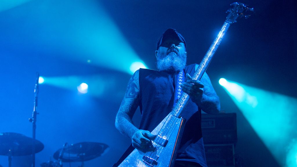 Jeff Pinkus on playing bass with Buffhole Surfers & Melvins | Guitar World