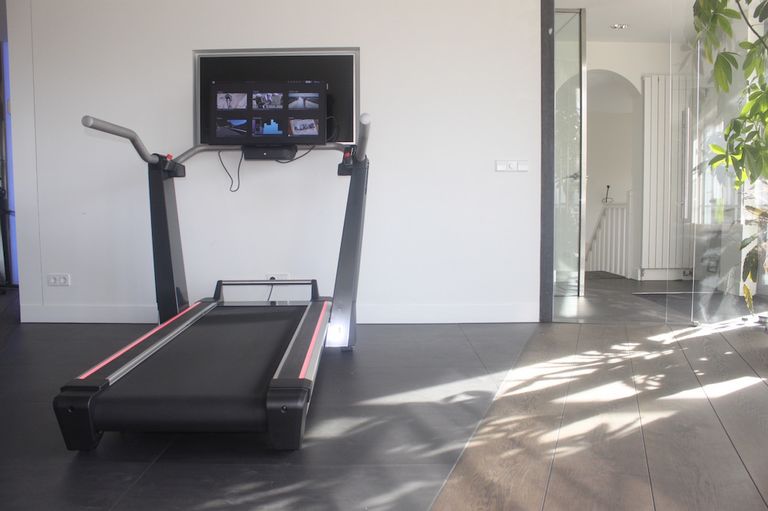 Tacx Magnum – first ride impressions of the cycling treadmill | Cycling ...