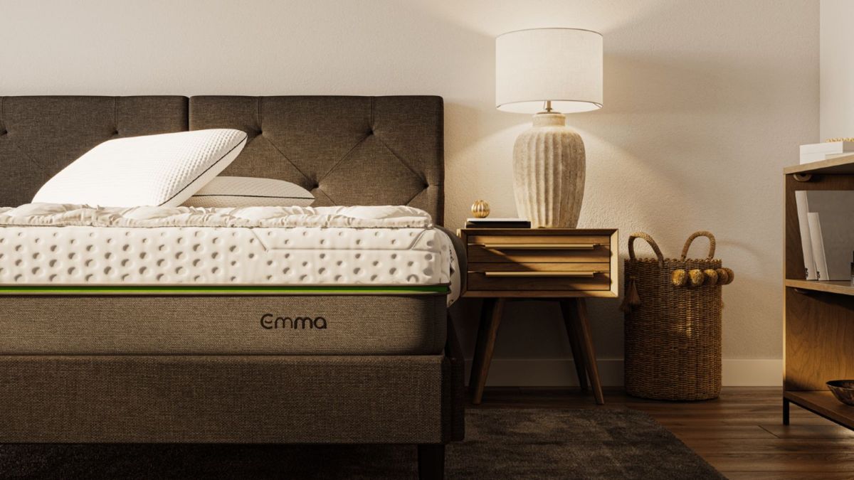 US vs UK beds: an expert guide to fit and feel across the pond | Homes ...