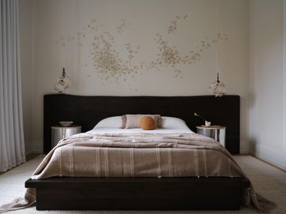 5 Bedding Trends for 2024 That Will Make Your Bed Fee Modern | Livingetc