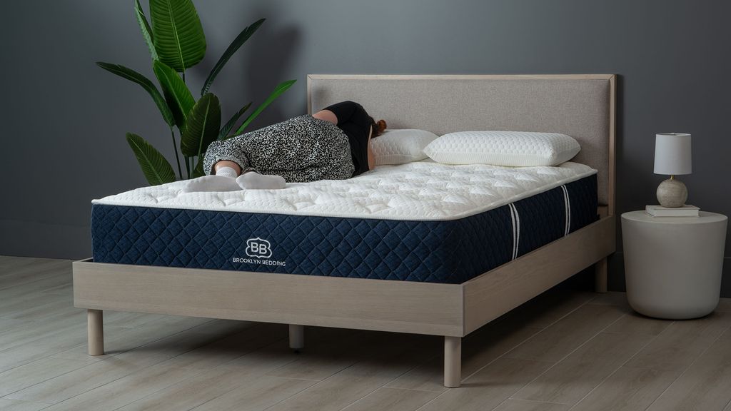 Brooklyn Bedding Signature Hybrid mattress review: Pillow-top comfort ...