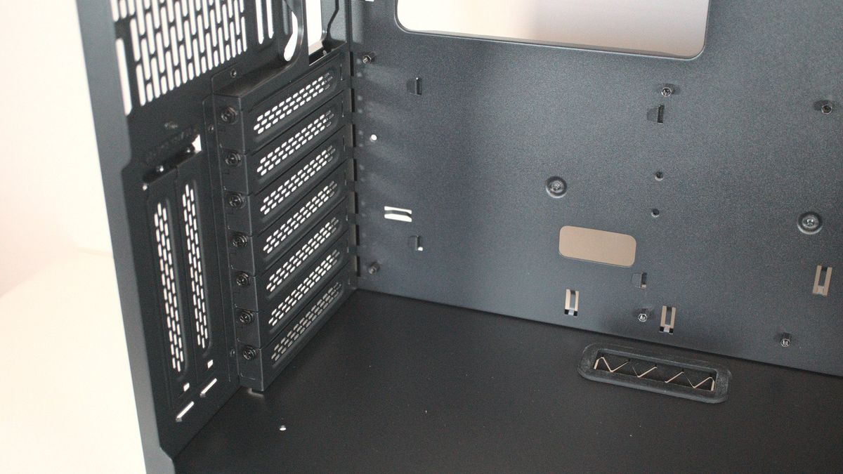 XPG Cruiser review: Going for the minimalist look? You'll want this PC ...