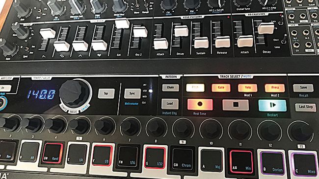 How to connect an Arturia MiniBrute 2S and a Behringer Neutron to ...