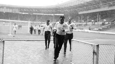 33 amazing unseen images behind the 1966 World Cup scenes | FourFourTwo