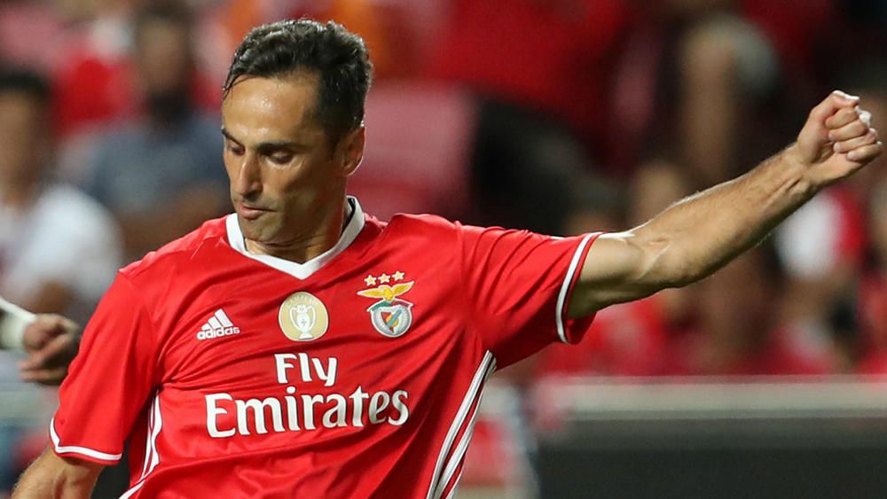 Benfica clinch fourth straight Primeira Liga title | FourFourTwo