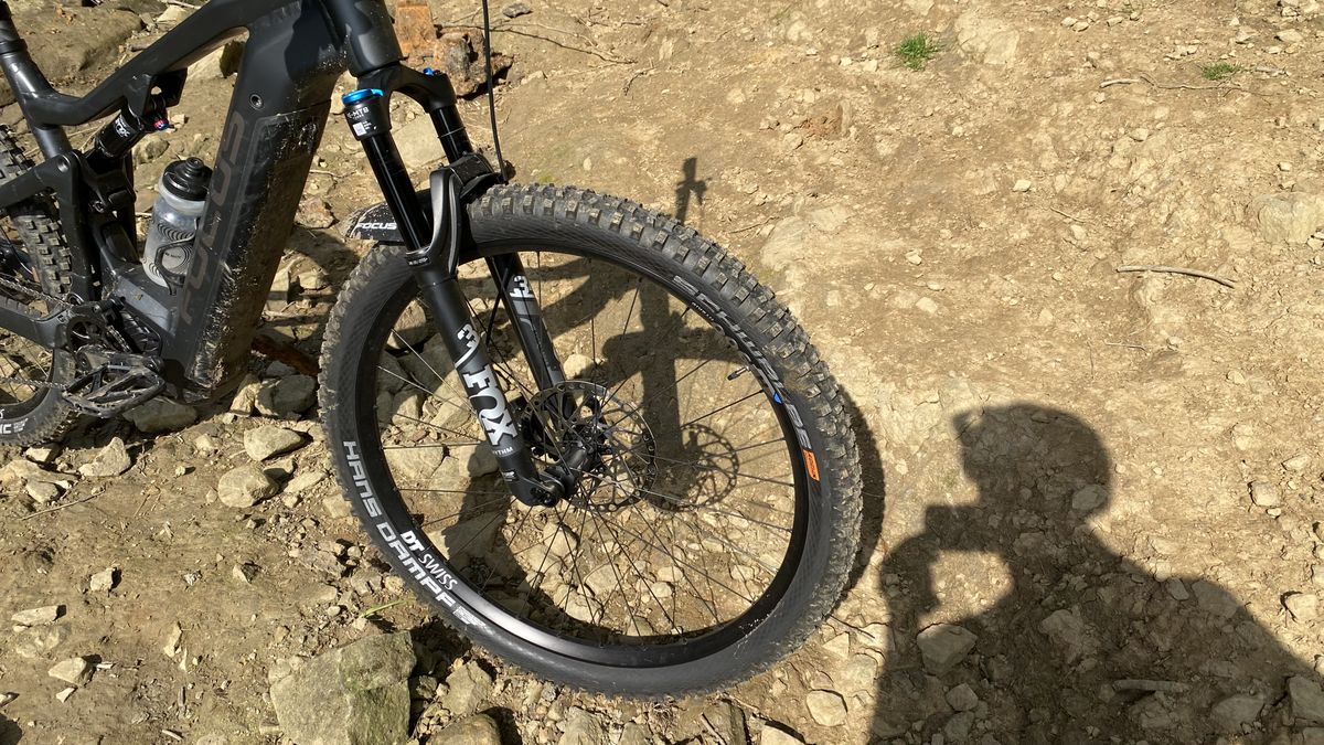 Focus THRON2 6.9 e-MTB review – a utility bike that still knows how to ...
