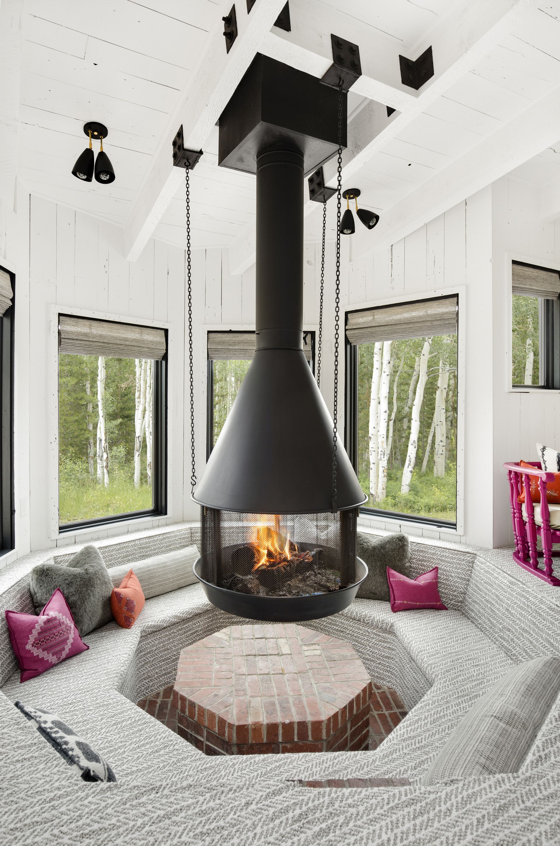 Double sided fireplace ideas – 7 ways to completely warm up | Livingetc