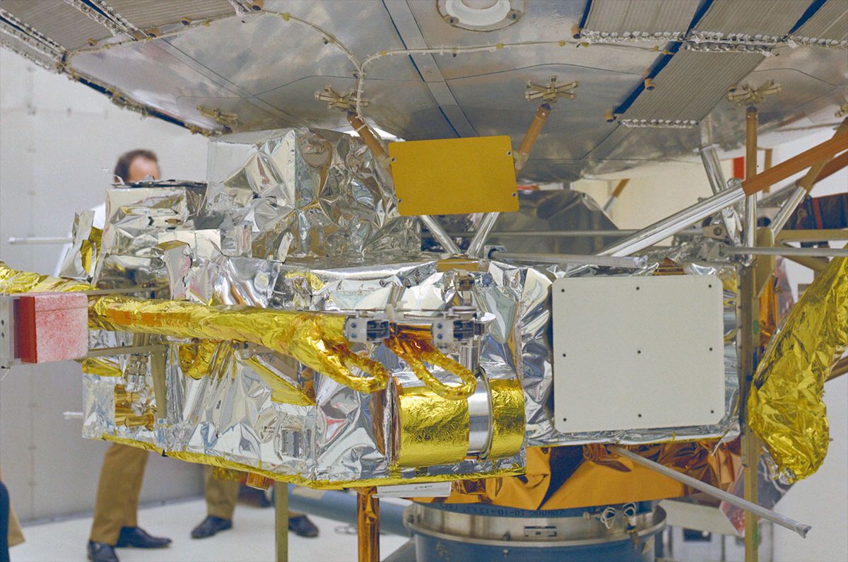 Pioneer Probe's Plaque Returns to Earth as Crowdfunded Replica | Space