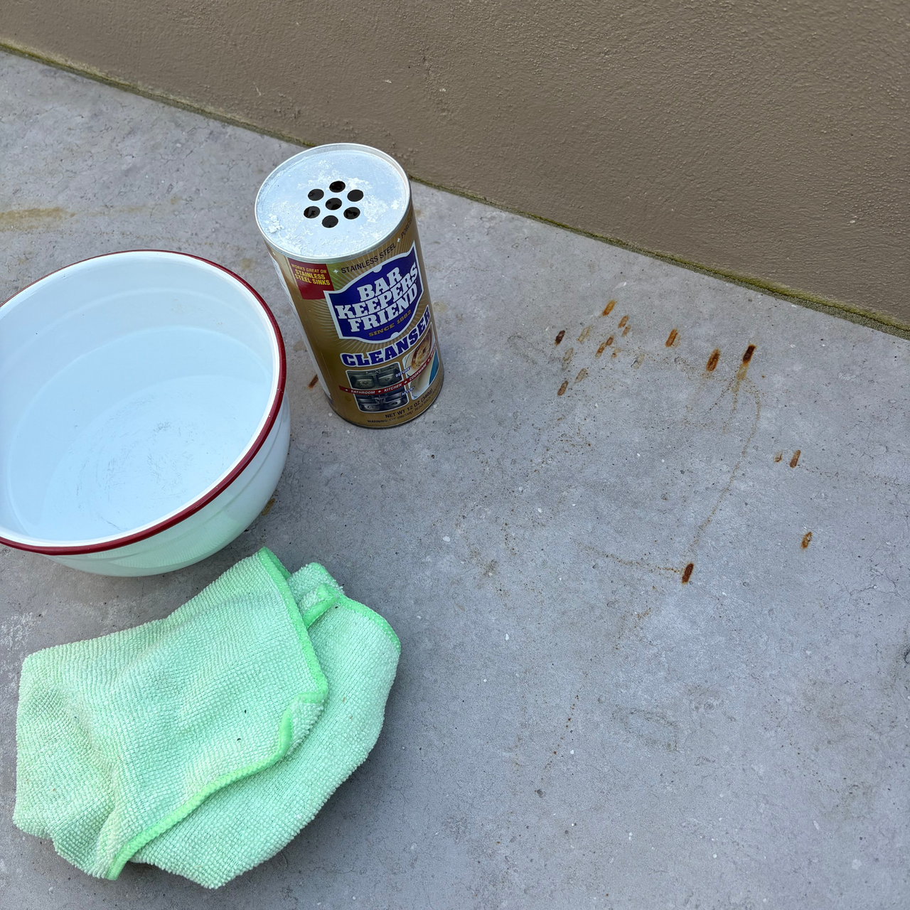 How to remove rust stains on a patio - expert-approved tips | Ideal Home