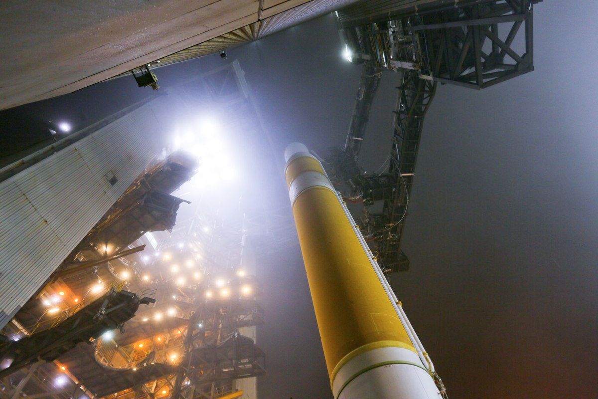 Launch Photos: Huge Delta 4-Heavy Rocket Launches Secret NROL-65 ...