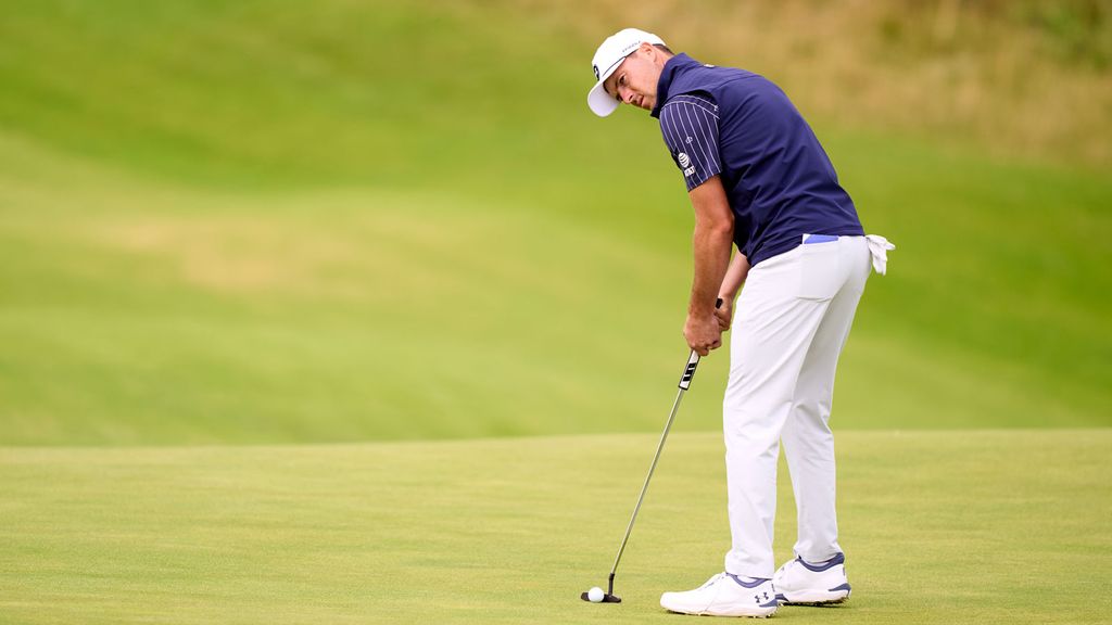 How To Plumb Bob A Putt | Golf Monthly