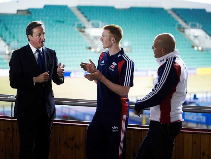 David Cameron visits home of British Cycling | Cycling Weekly