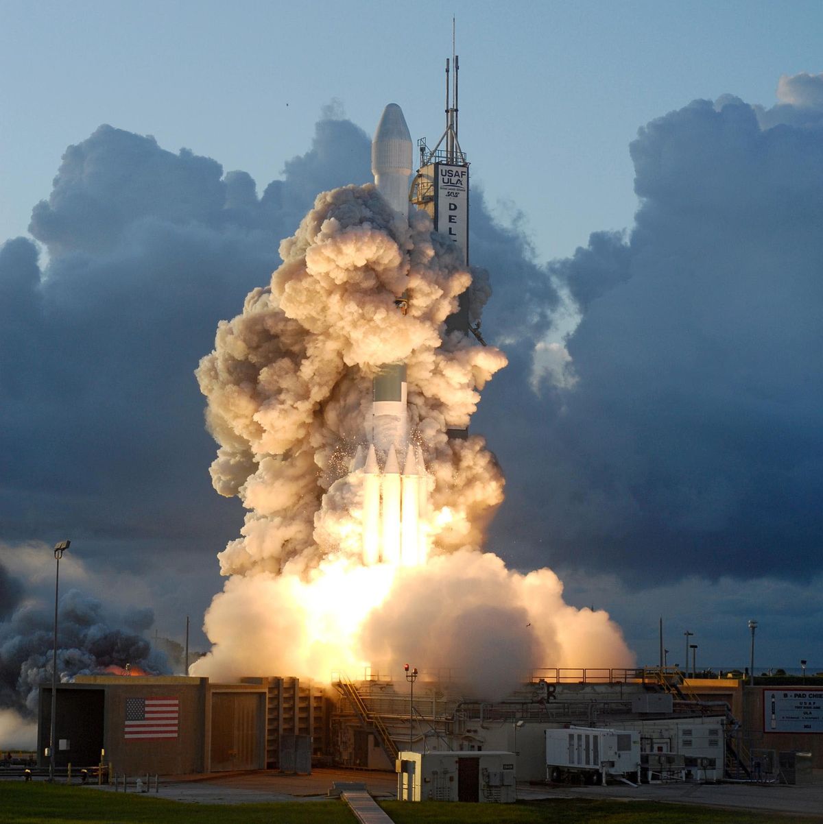 Happy Anniversary, Dawn! Record-Setting NASA Probe Marks 10 Years in ...