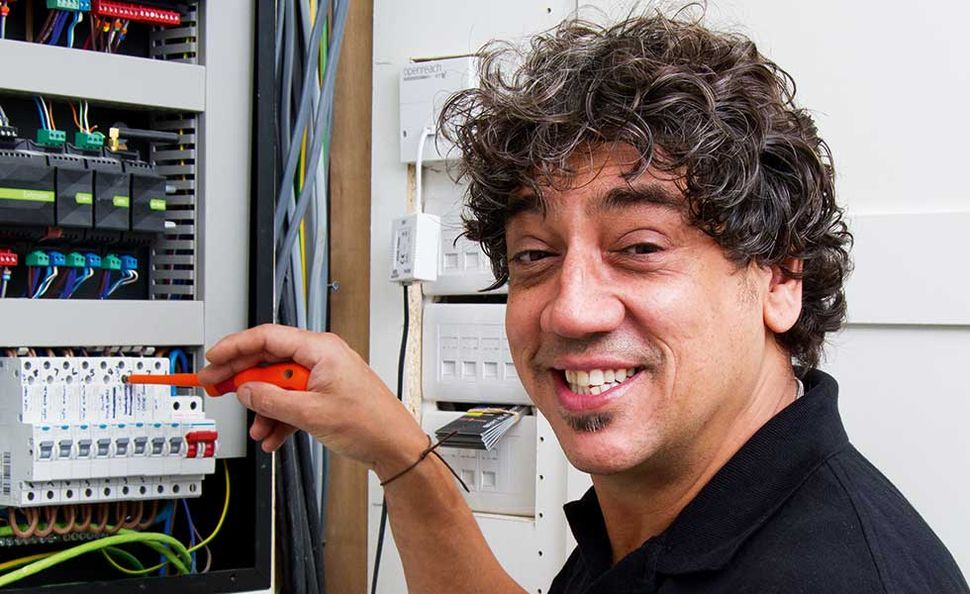 Electrics: The Basics | Homebuilding