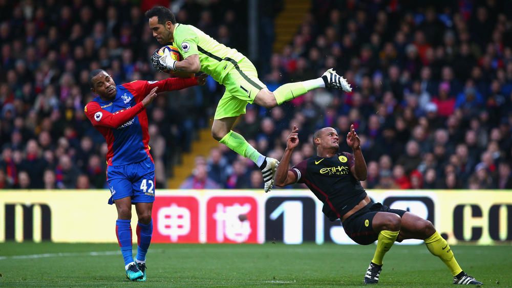 Guardiola cautious over latest Kompany injury | FourFourTwo