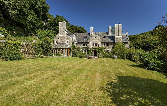 A Dartmoor manor house with its own hydro-electricity, and space for ...