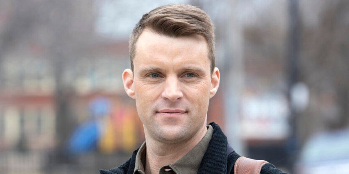 Is Chicago Fire Season 9 Trying To Recreate Dawsey With Brett And Casey ...