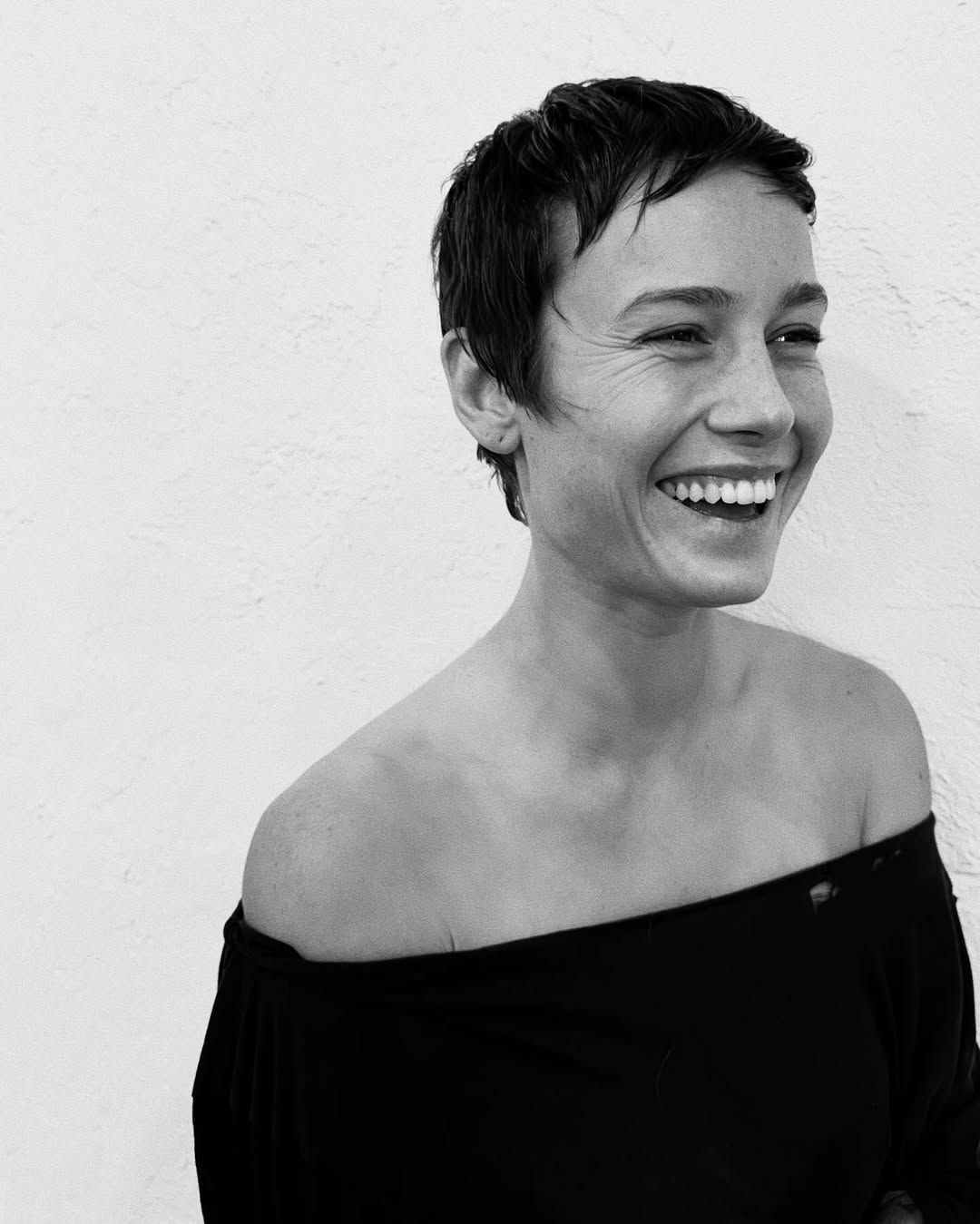 Brie Larson Debuts a Dramatic Brunette Pixie Cut for Her 'Elektra' Era | Marie Claire