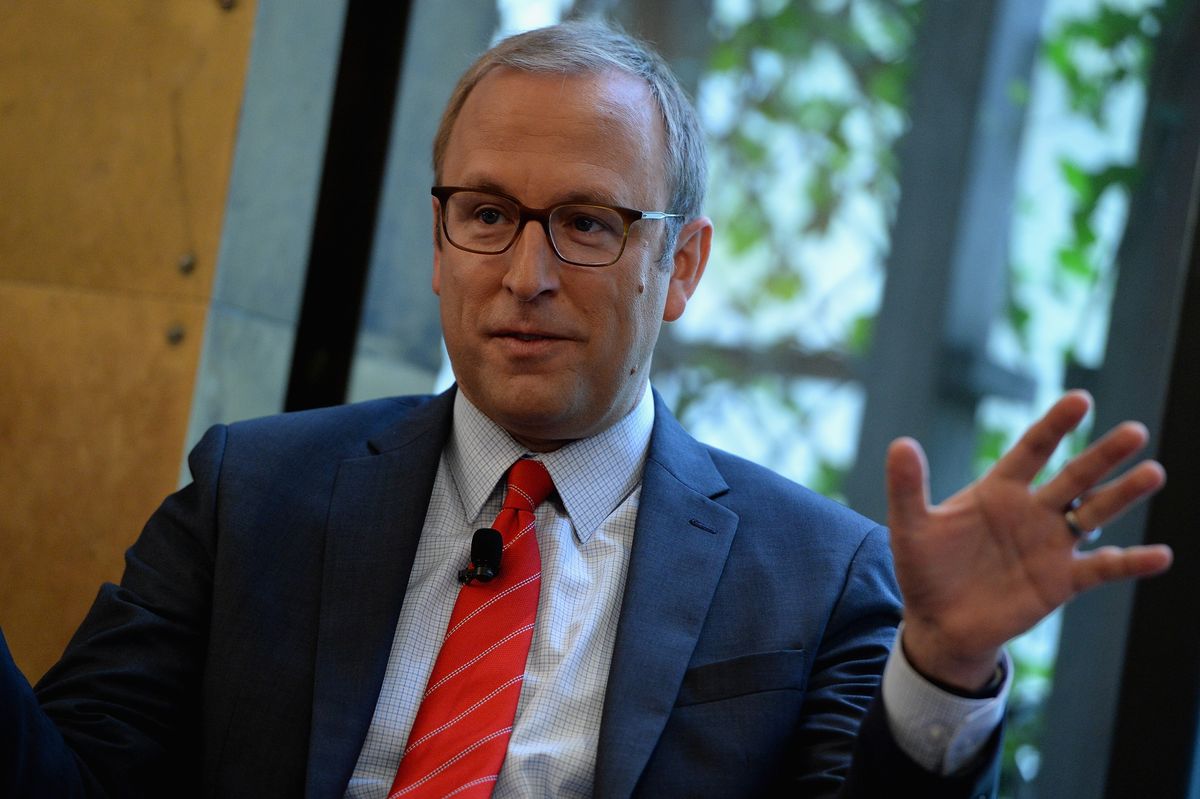 ABC News' Jon Karl is relentlessly following Trump around to ask about ...