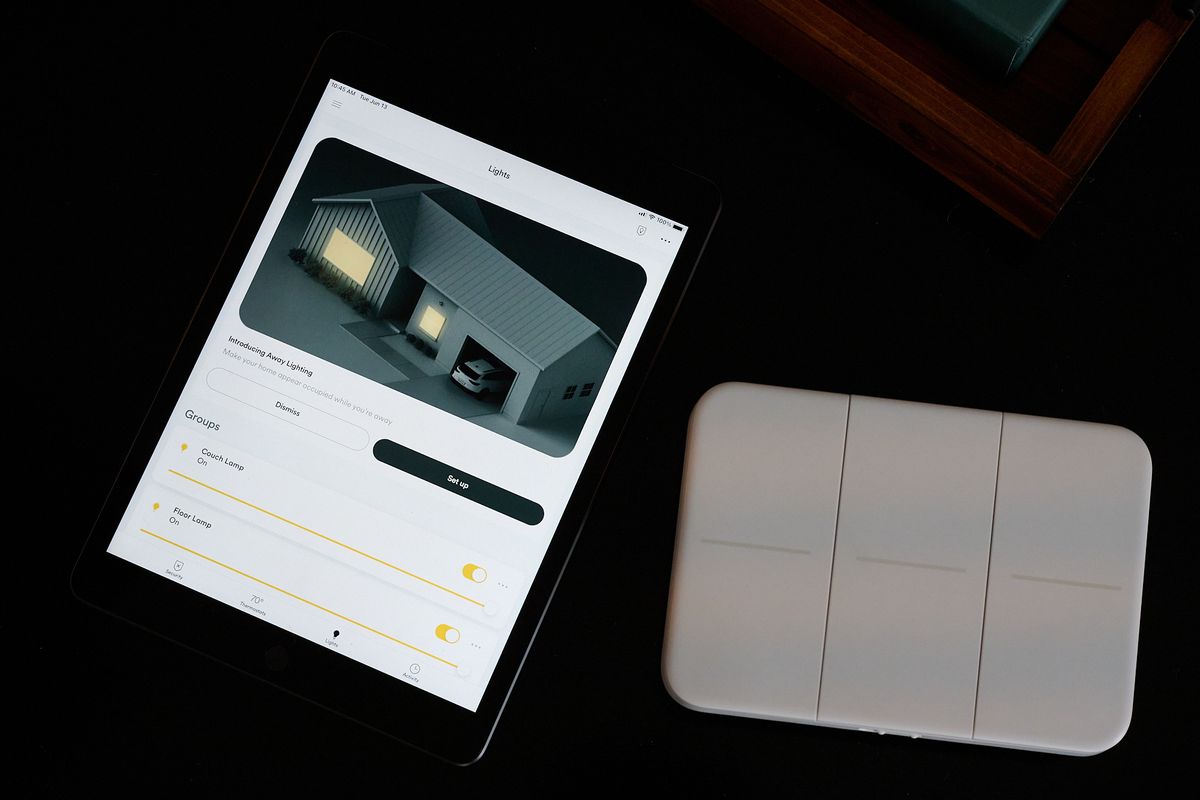 Vivint's smart home security system reaches from cameras into lighting ...