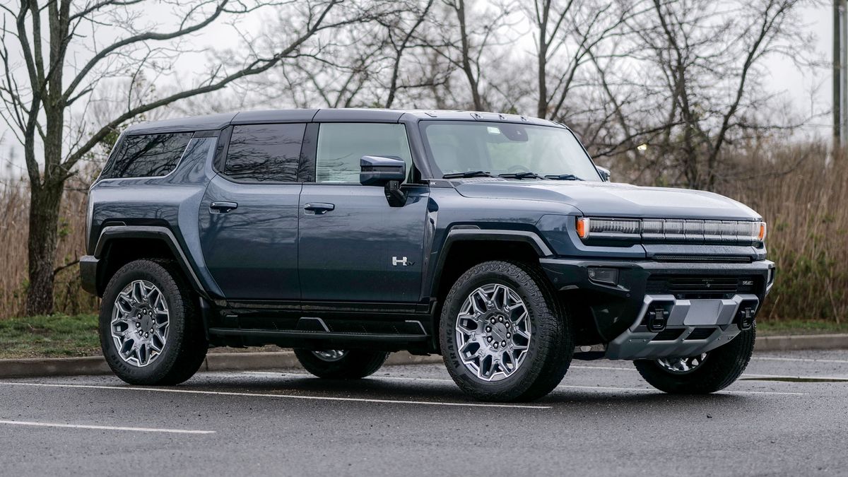 I drove the 2025 Hummer EV SUV for a week — here's my pros and cons ...