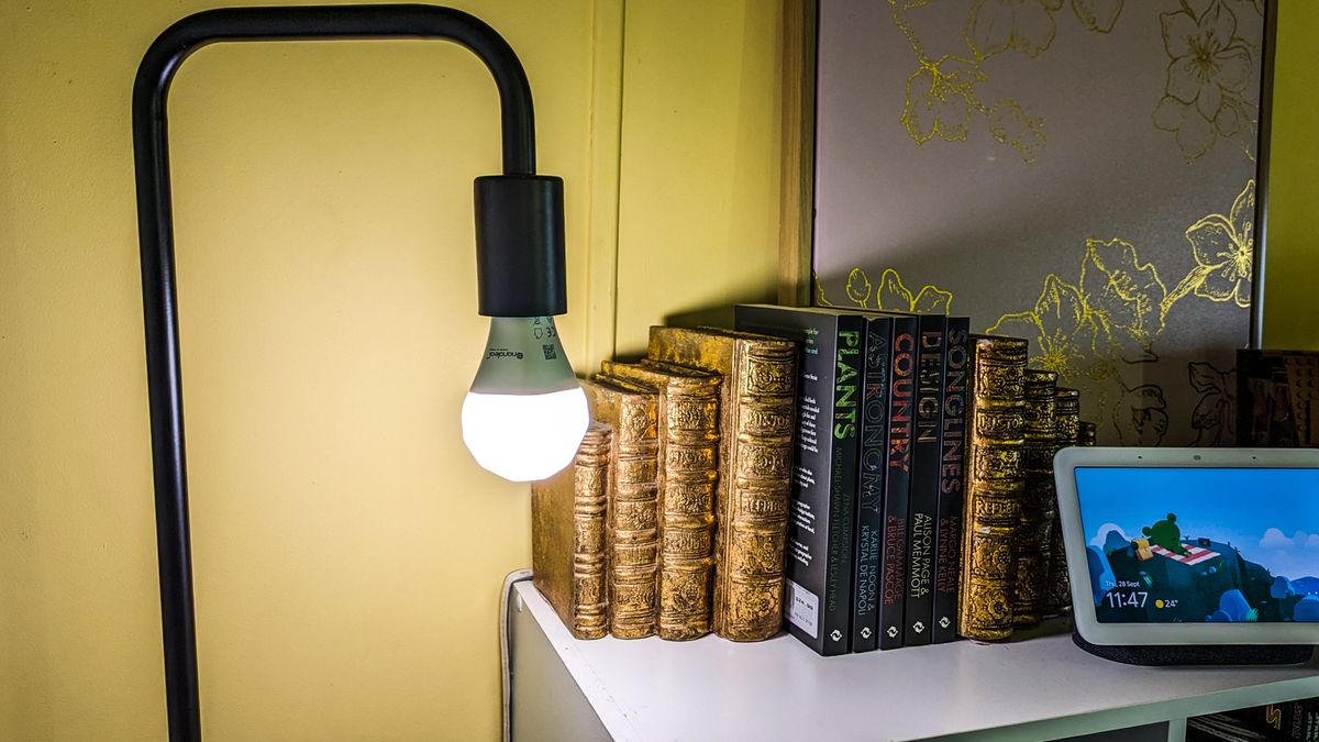 Nanoleaf Matter Essentials smart bulb review: same great light, better ...