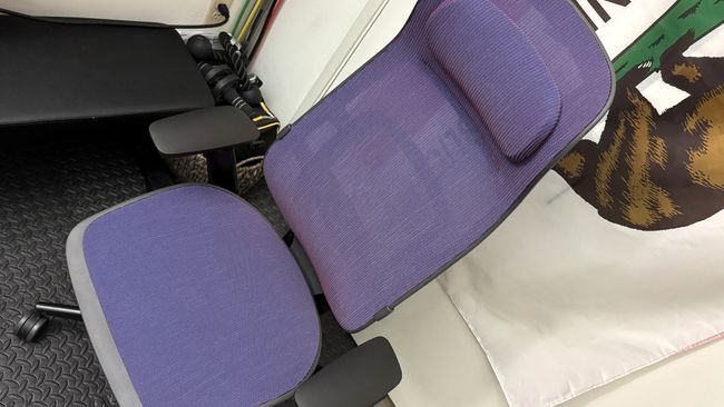 Steelcase Karman High Back Review: Adaptable frame, now with a headrest ...