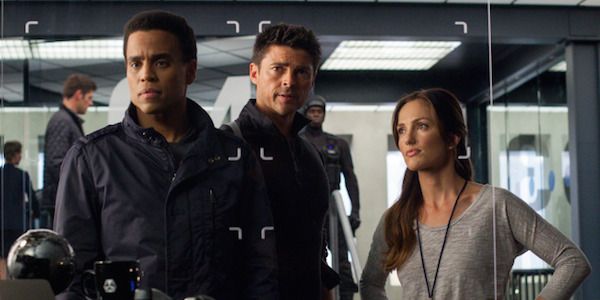 Almost Human Cancelled, Fox's Futuristic Cop Drama Won't Be Back For ...